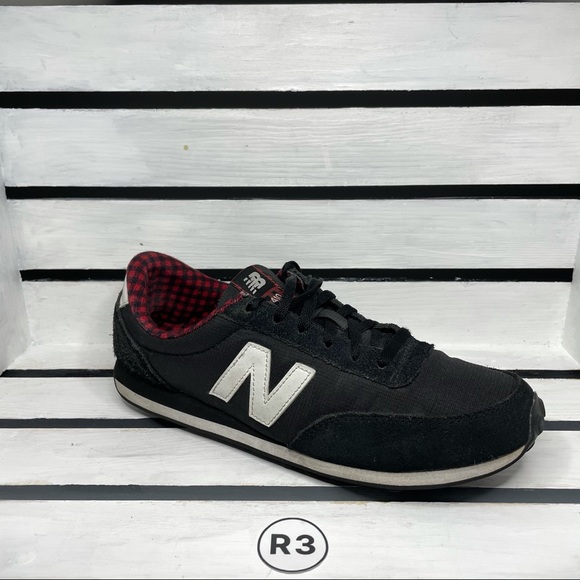 New Balance | Shoes | New Balance Casual Plaid Waffle Running Shoes ...